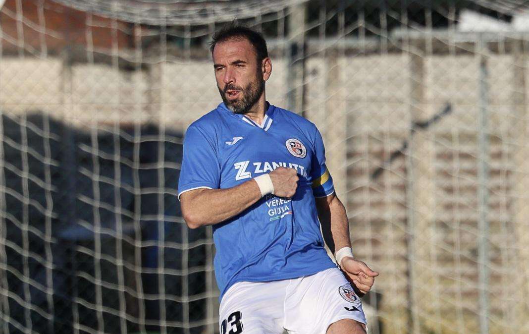 TEOR - Colpo Dionisi. Kabine saluta, si cerca un attaccante