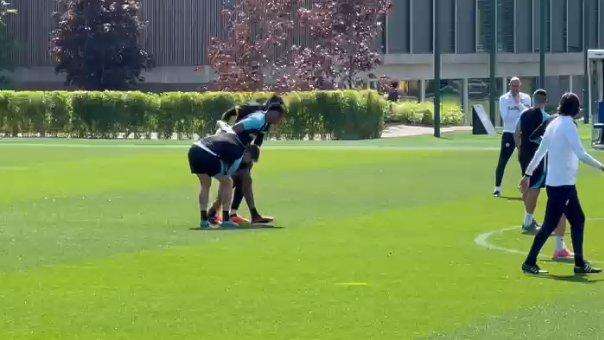 VIDEO - Torello, Dumfries rimedia un pestone. Ma nulla di grave per l ...