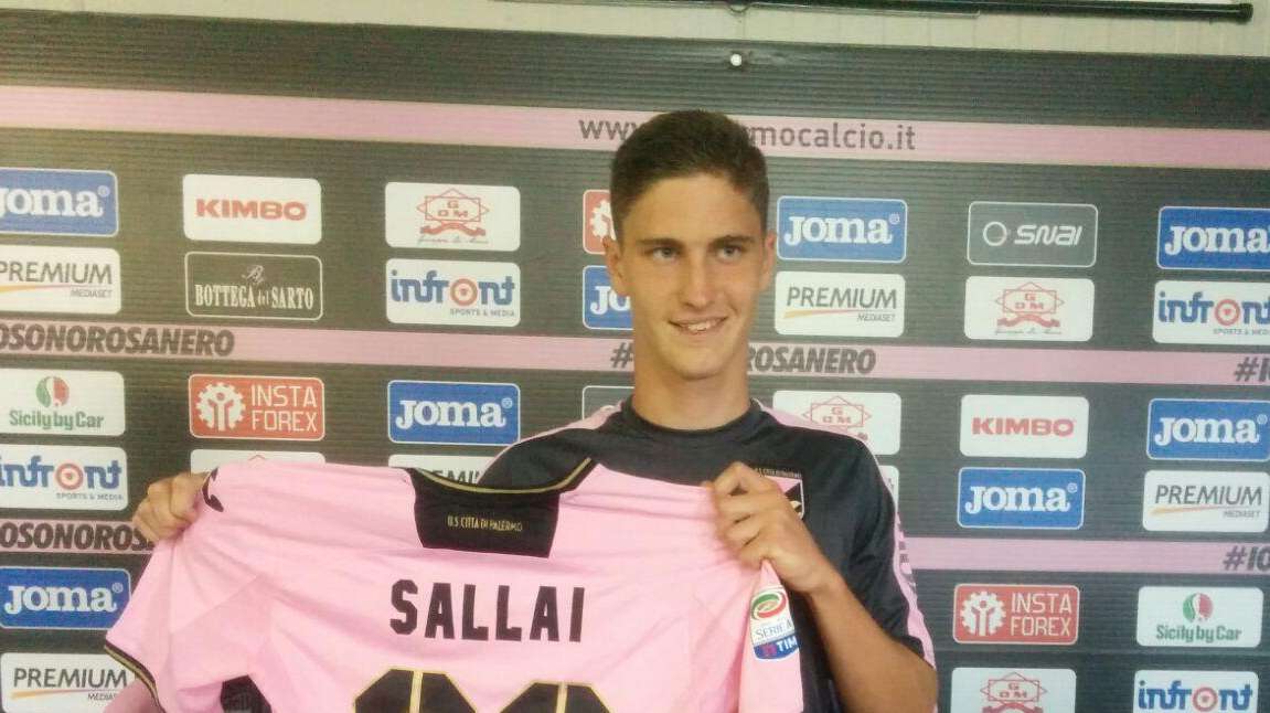 Ag. Sallai: "È voluto rimanere al Friburgo, vedremo cosa accadrà in futuro"