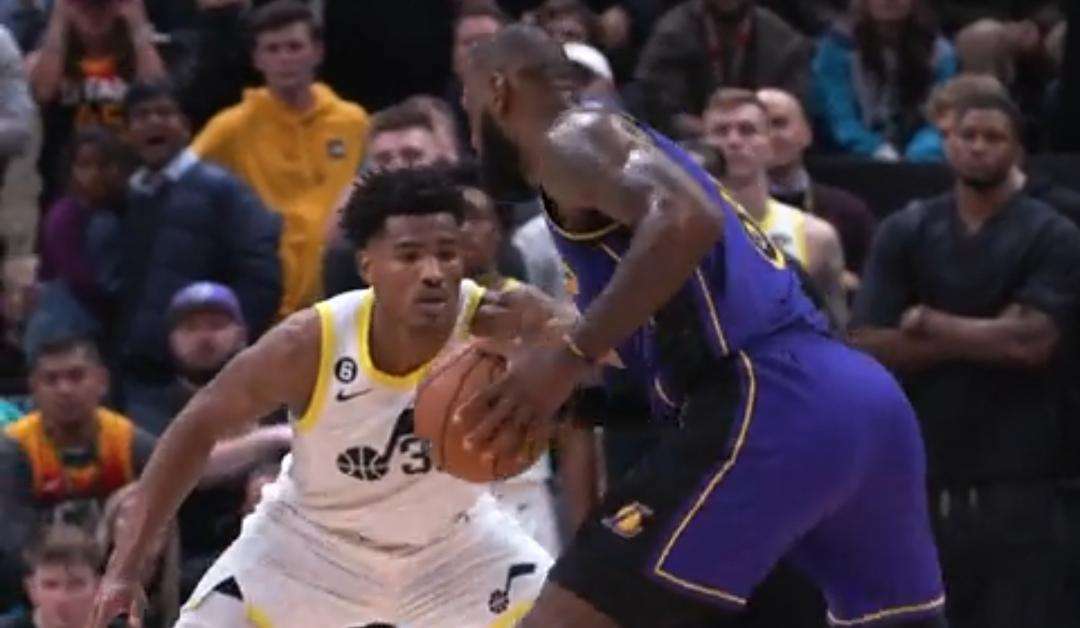 NBA - LeBron James, canestro della vittoria: i Lakers battono i Jazz all'OT