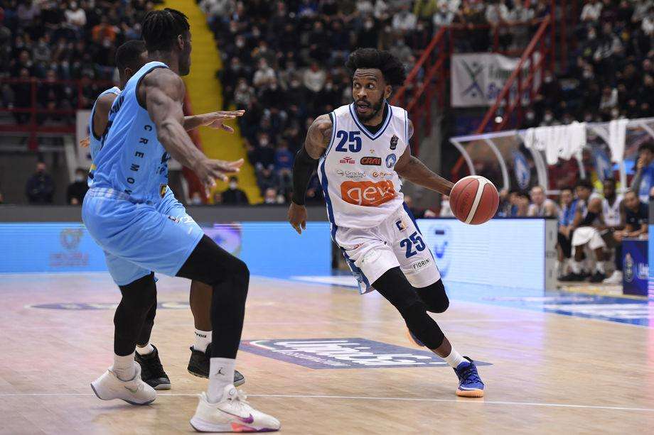 LBA - Rich e Vitali sono gli ex del recupero Cremona vs Napoli