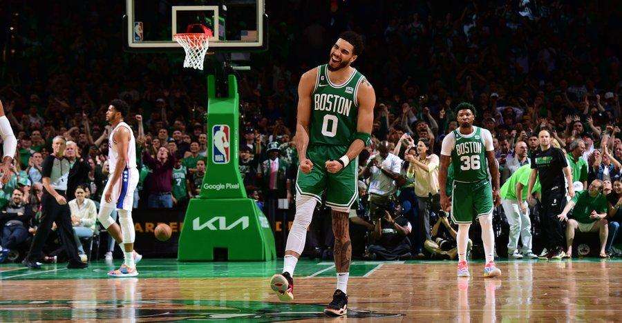NBA - Tatum e i Celtics affondano i Sixers e vanno in finale di Conference
