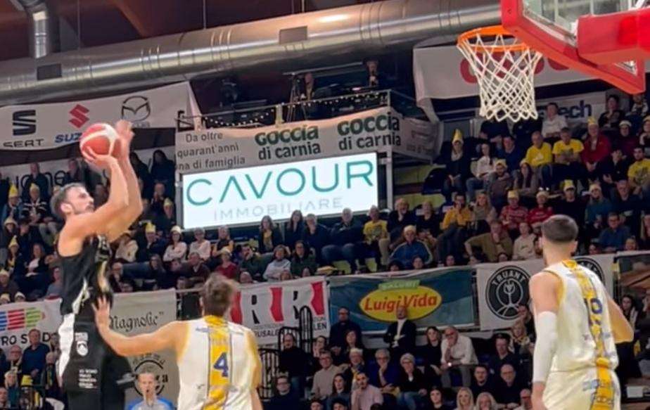 A2 - Udine vince il derby su Cividale con 24 di Diego Monaldi