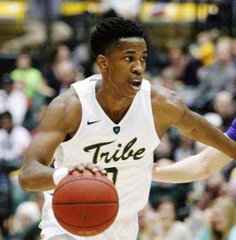 NBA - I Boston Celtics portano Daniel Dixon al training camp