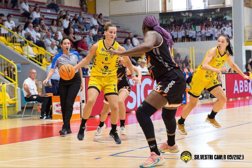 A1 F - Alama, il girone di ritorno inizia con la sfida sul parquet del Sanga Milano