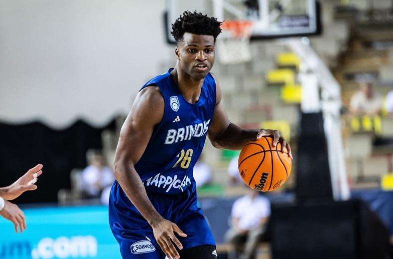 LBA - Jordan Bayehe giganteggia contro Bologna: 25 punti e 10 rimbalzi ...