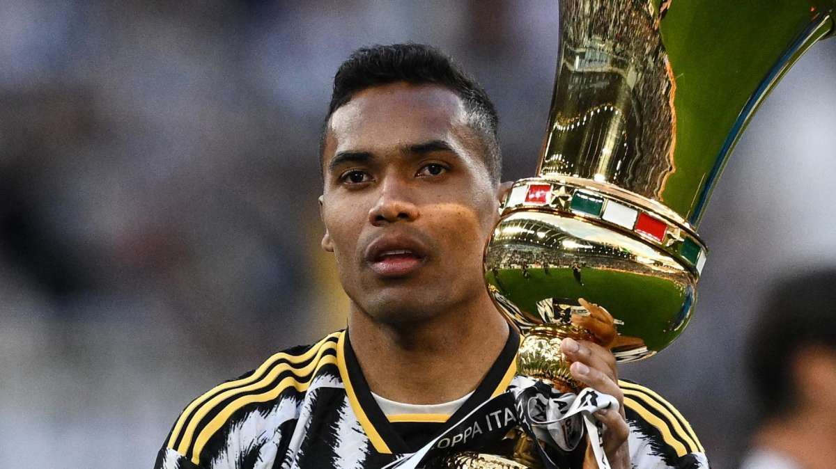 La Juventus celebra Alex Sandro e Danilo