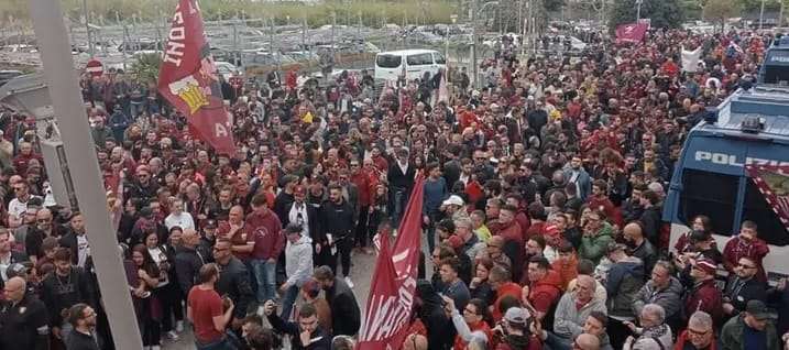 VIDEO - “L’hanno preso nel c***, napoletano vaffan****”, cori ...