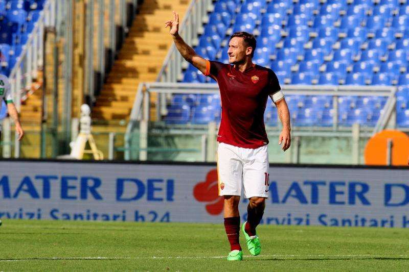 VIDEO - Quando Totti utilizzò il termine 'frocio' in campo contro ...