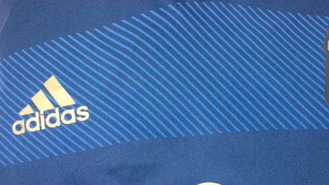 FOTO - Ecco la divisa dell'Argentina per la finale: maglia blu per ...