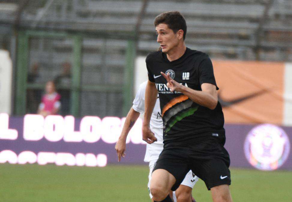 FIGURINE GRANATA: Evans Soligo, il centrocampista completo