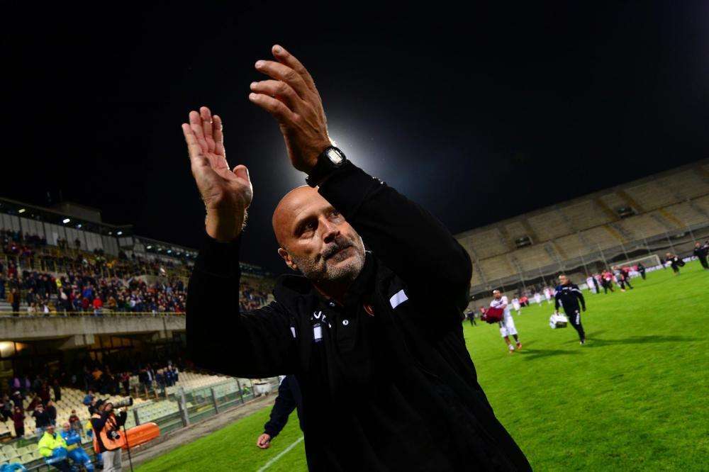 COLANTUONO: lo sketch sui "meme" ai microfoni di Dazn